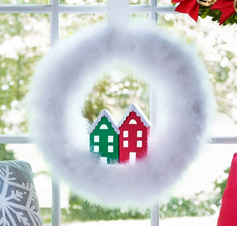 25 Cute and Simple Christmas Crafts for Everyone - The Saw Guy